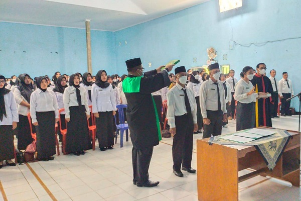 Kontrak Kerja Guru PPPK Diperpanjang Persatu Tahun | GARUDA DAILY Kontrak Kerja Guru PPPK Diperpanjang Persatu Tahun | GARUDA DAILY